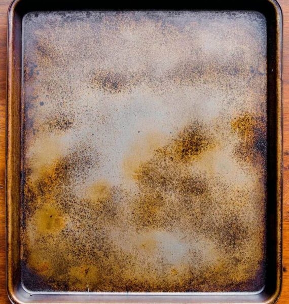 The Best Natural Way to Clean a Burnt Baking Sheet—No Elbow Grease ...
